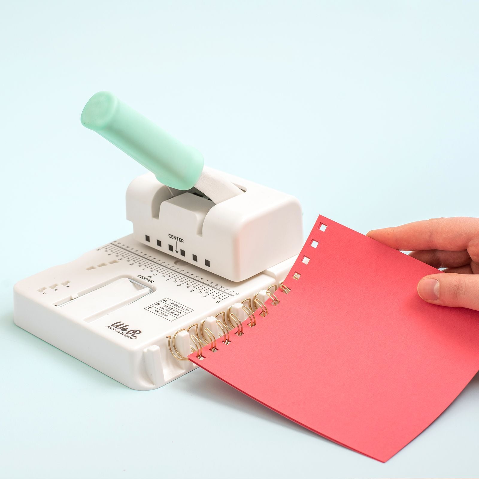We R Memory Keepers Mini Cinch Binding Tool Bundle 2:1 Pitch